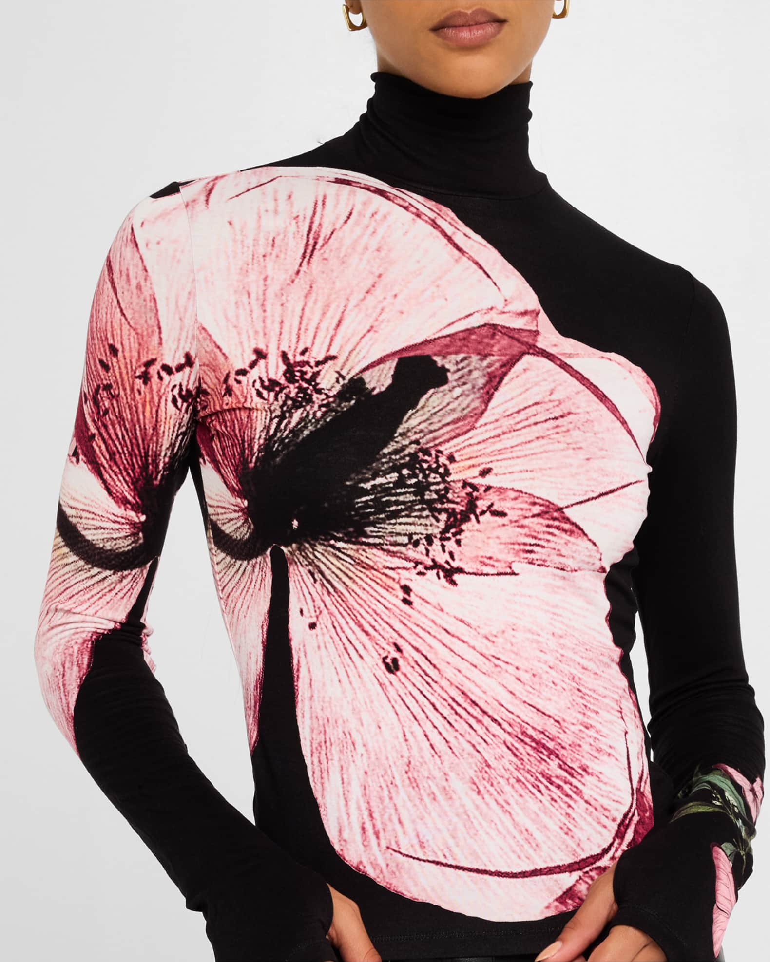 Alice + Olivia Luna Floral Delaina Long-Sleeve Turtleneck Top | Neiman ...