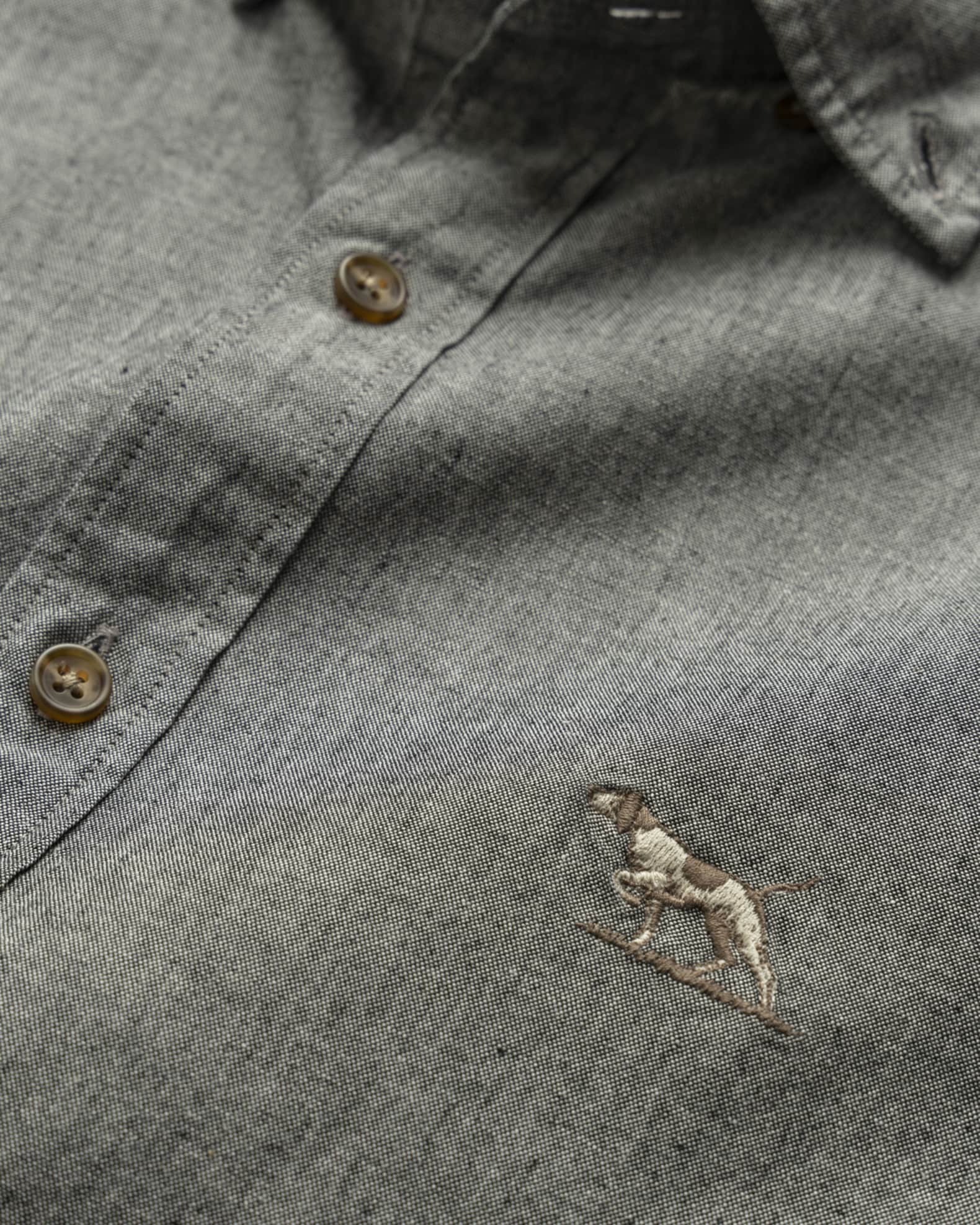 Rodd & Gunn Men's Kirklands Chambray Sport Shirt | Neiman Marcus