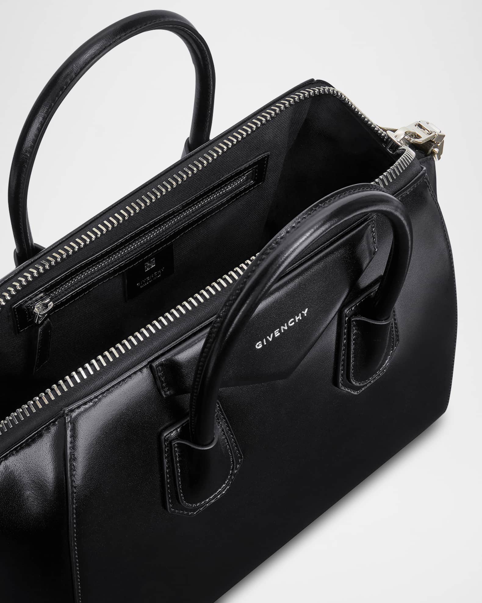 givenchy antigona medium