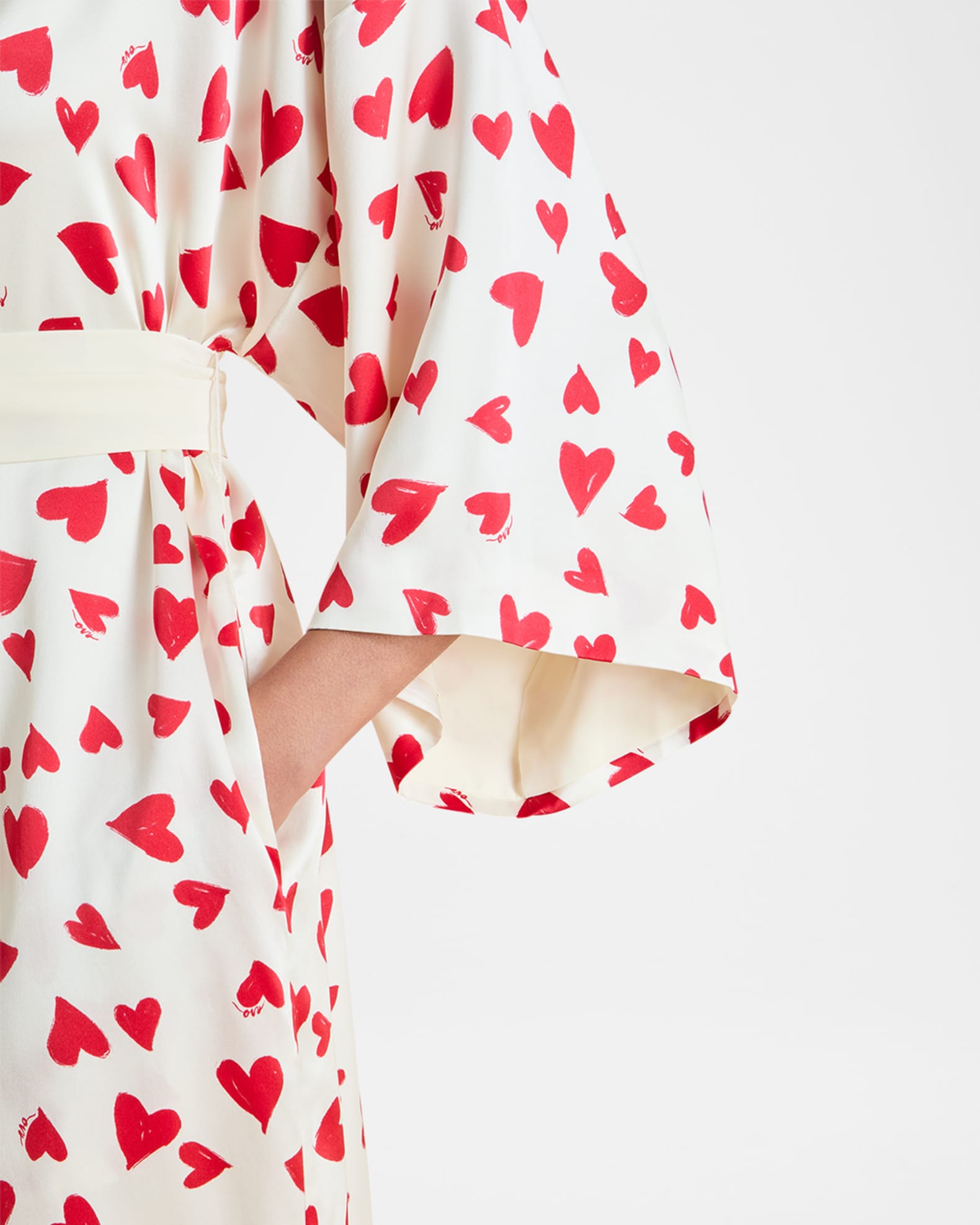 Olivia von Halle Queenie Heart-Print Silk Robe | Neiman Marcus