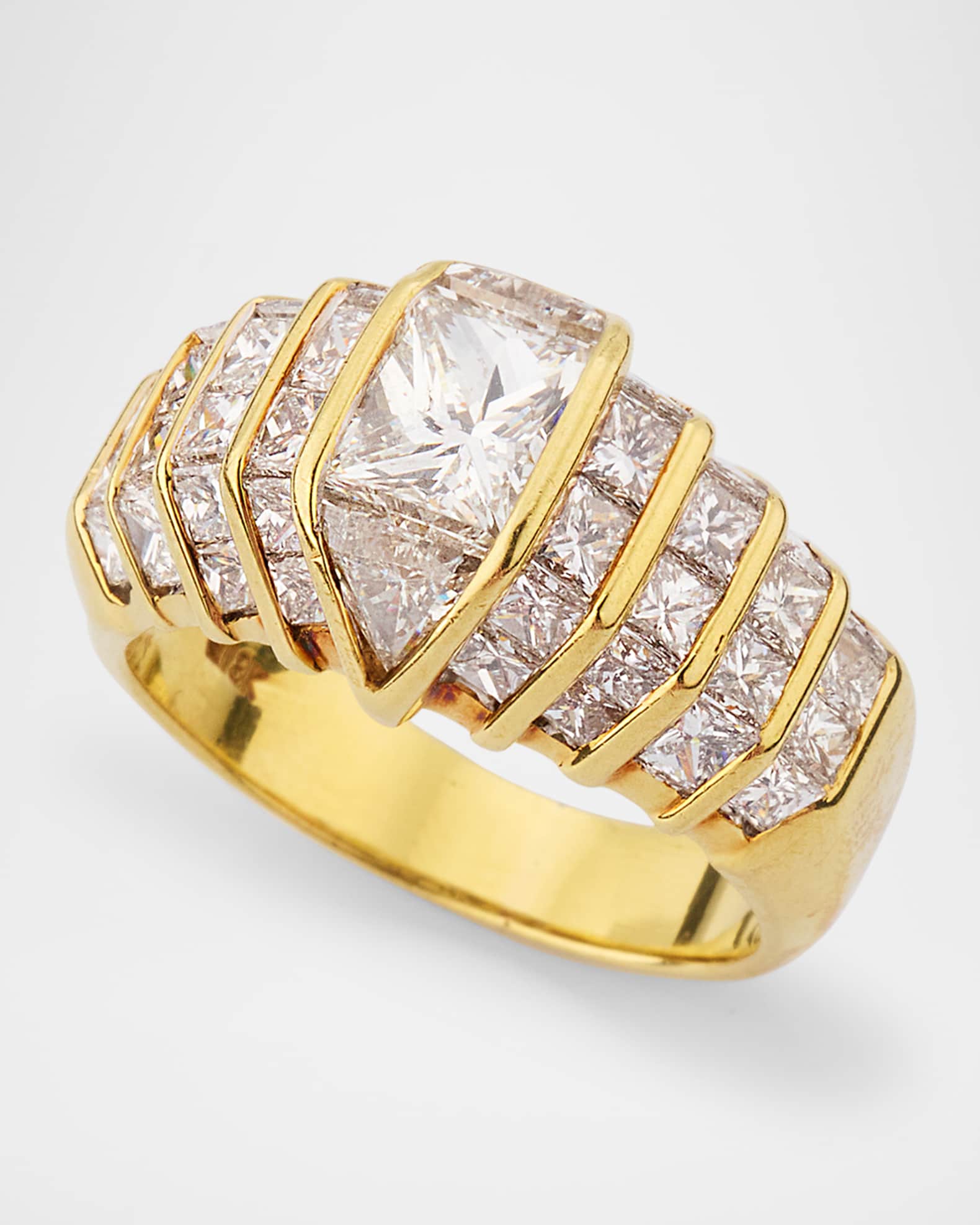 NM Estate Estate 18K Yellow Gold Princess Cut Diamond Channel Setting ...