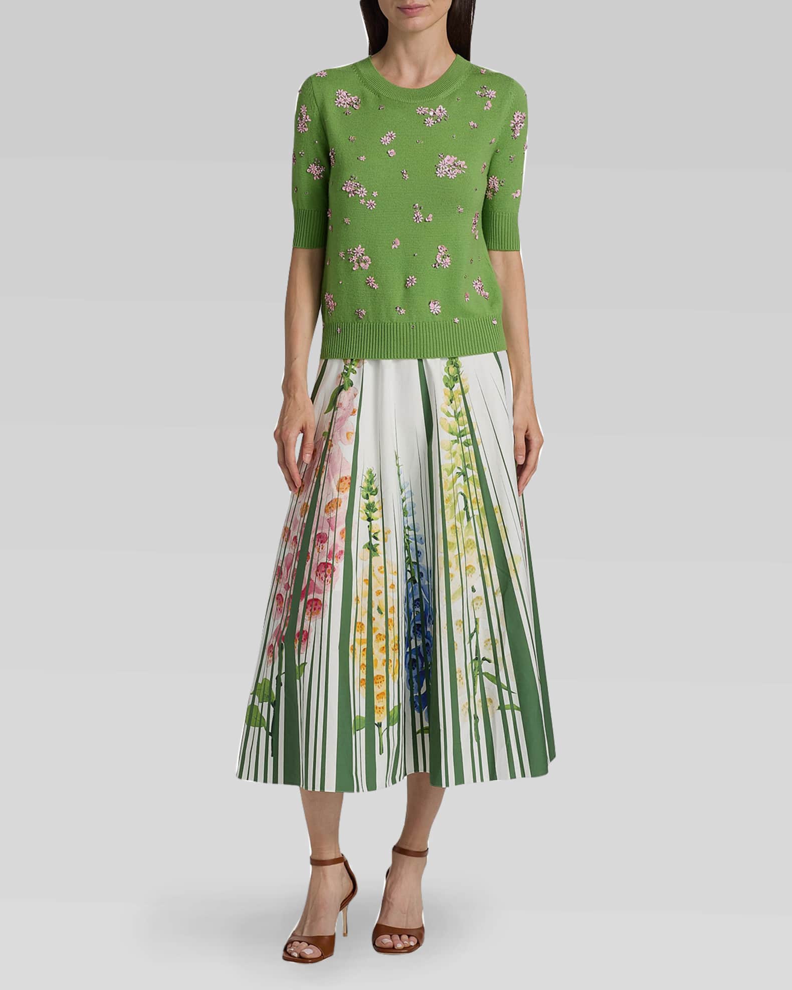 Oscar de la Renta Cluster Embroidered Wool Short-Sleeve Sweater ...