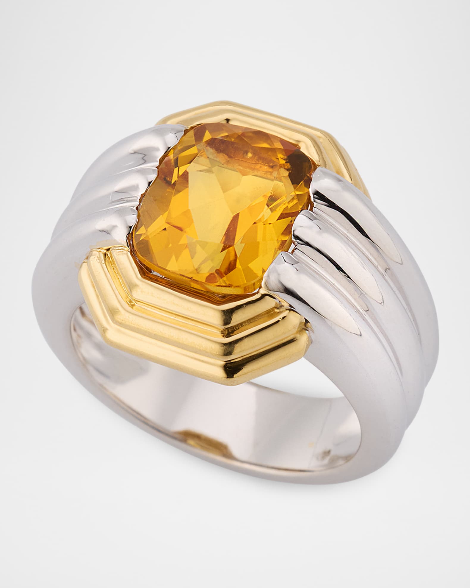 NM Estate Estate 18K Yellow Gold and White Gold Citrine Grooved Ring ...